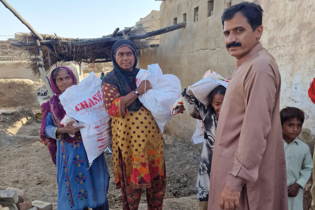 Supporting women and children in Pakistan during a climate crisis ...